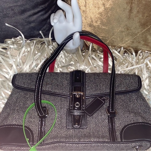 Coach | Bags | Super Cute Coach Wool Bag Black Patent W Inner Red ...